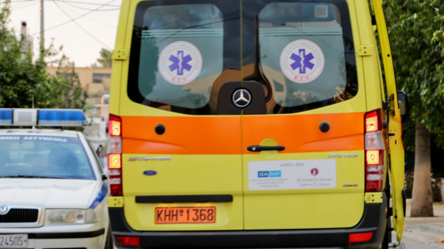 Κοζάνη: Τροχαίο με λεωφορείο που μετέφερε εργαζόμενους της ΔΕΗ - Έπαθε ανακοπή ο οδηγός