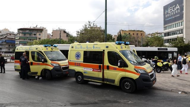 Σύγκρουση λεωφορείου με ΙΧ στη Συγγρού- Έξι τραυματίες, ανάμεσά τους ...